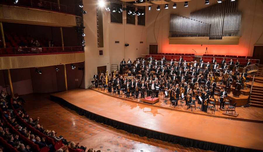 L'Incompiuta di Schubert e brani dal "Crepuscolo degli Dei" di Wagner per James Conlon ...